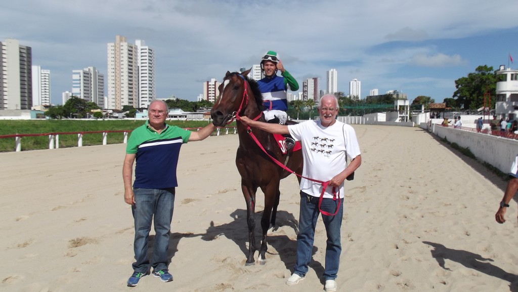 Flashes da 9ª corrida realizada no domingo 24.02.2019. - Jockey Club de ...
